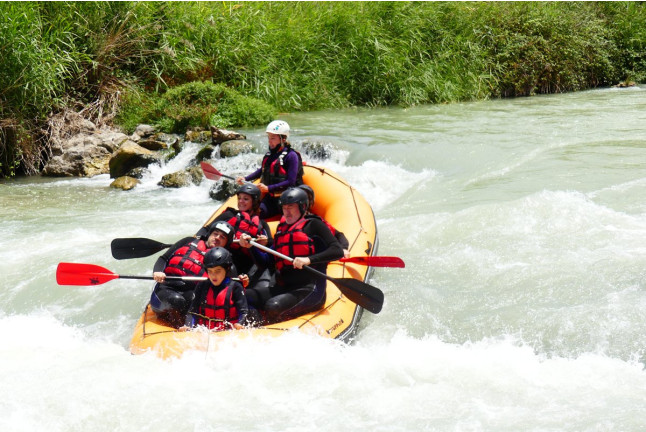 Rafting en el Río Genil con Fotos en Córdoba ¡Aventúrate!